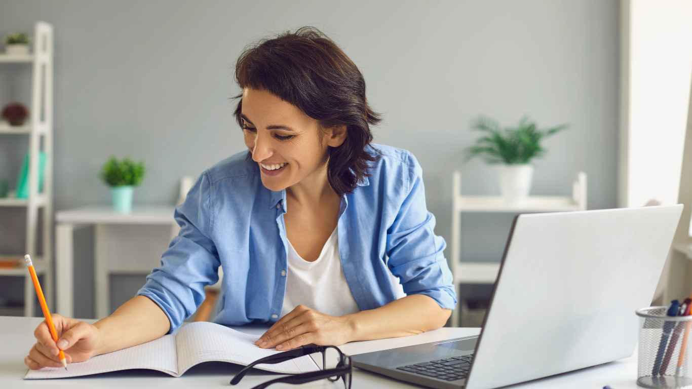 The Complete Guide to Earning an Online Degree: Pros, Cons, and ...